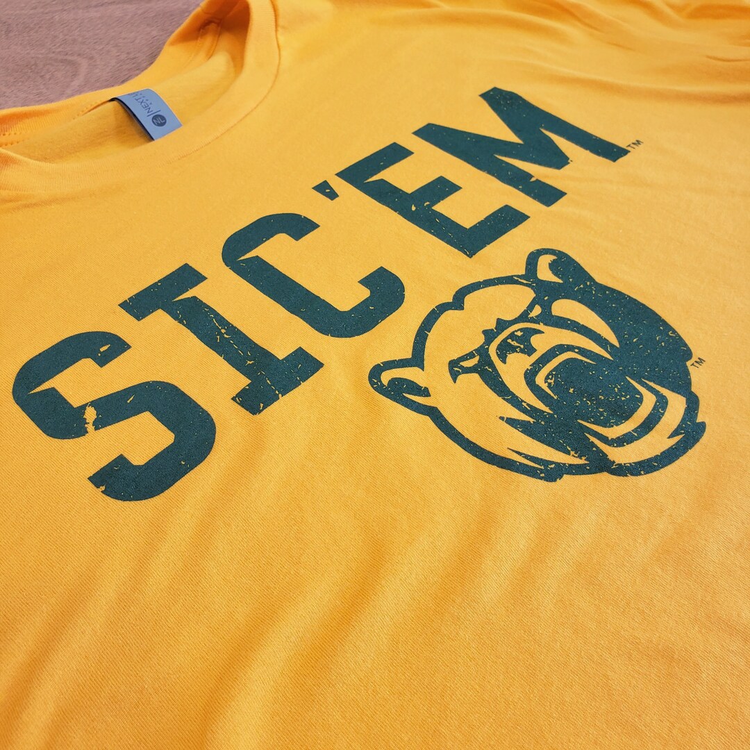Baylor University Apparel BU Bears Sic 'em Logo Unisex Short Sleeve T ...