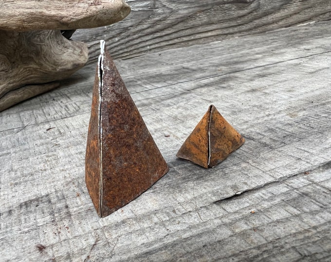 Pyramids-small Rusty Metal Pieces, Rusty Shapes, Art Supplies ...