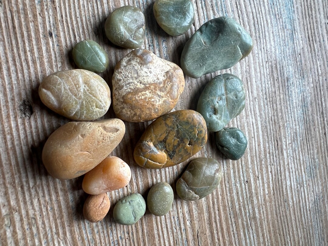 California Beach Stones, Green Beach Stone , Yellow Ocean Stone ...