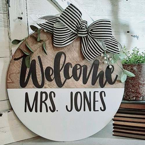 Round Teacher Sign Teacher Door Hanger Teacher Name Sign | Etsy