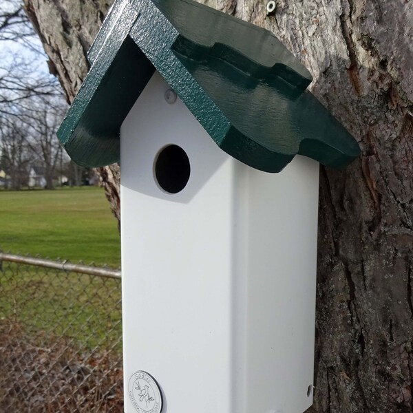 Chickadee Bird House - Etsy