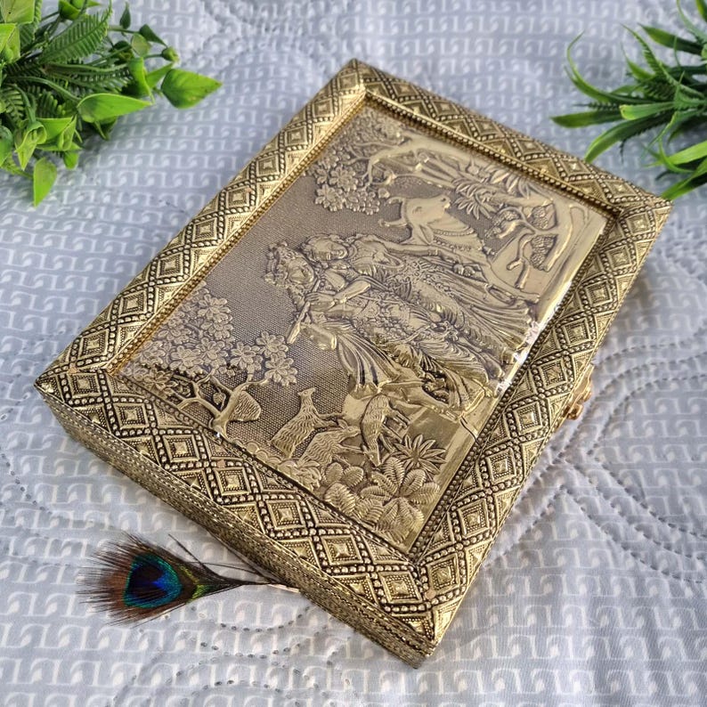 Buy 50 Pcs Handmade Radha Krishna Dry Fruit Box Wooden Gift Online in ...
