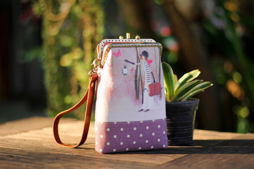 Printed Fabric Cell Phone Case: Two Compartment Kiss Lock Frame Purse ...