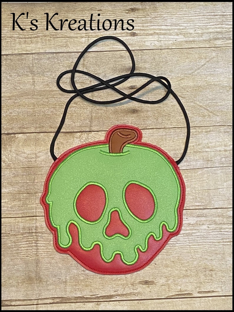 Snow White Poison Apple Crossbody Bag, Girls Disney Villain Snow White ...