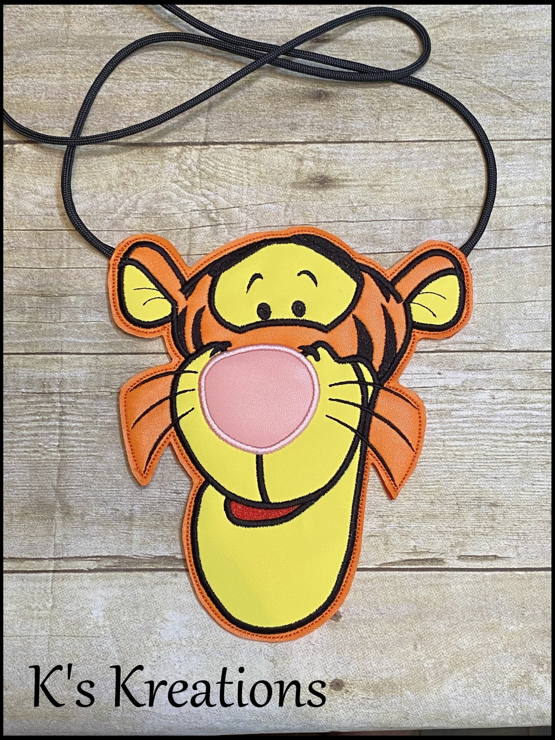 Tigger Crossbody Bag, Girls Disney Crossbody Purse, Winnie the Pooh ...