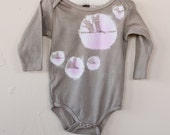 Items similar to Gray and Purple Long Sleeve Onesie - Shibori Kumo Tie ...