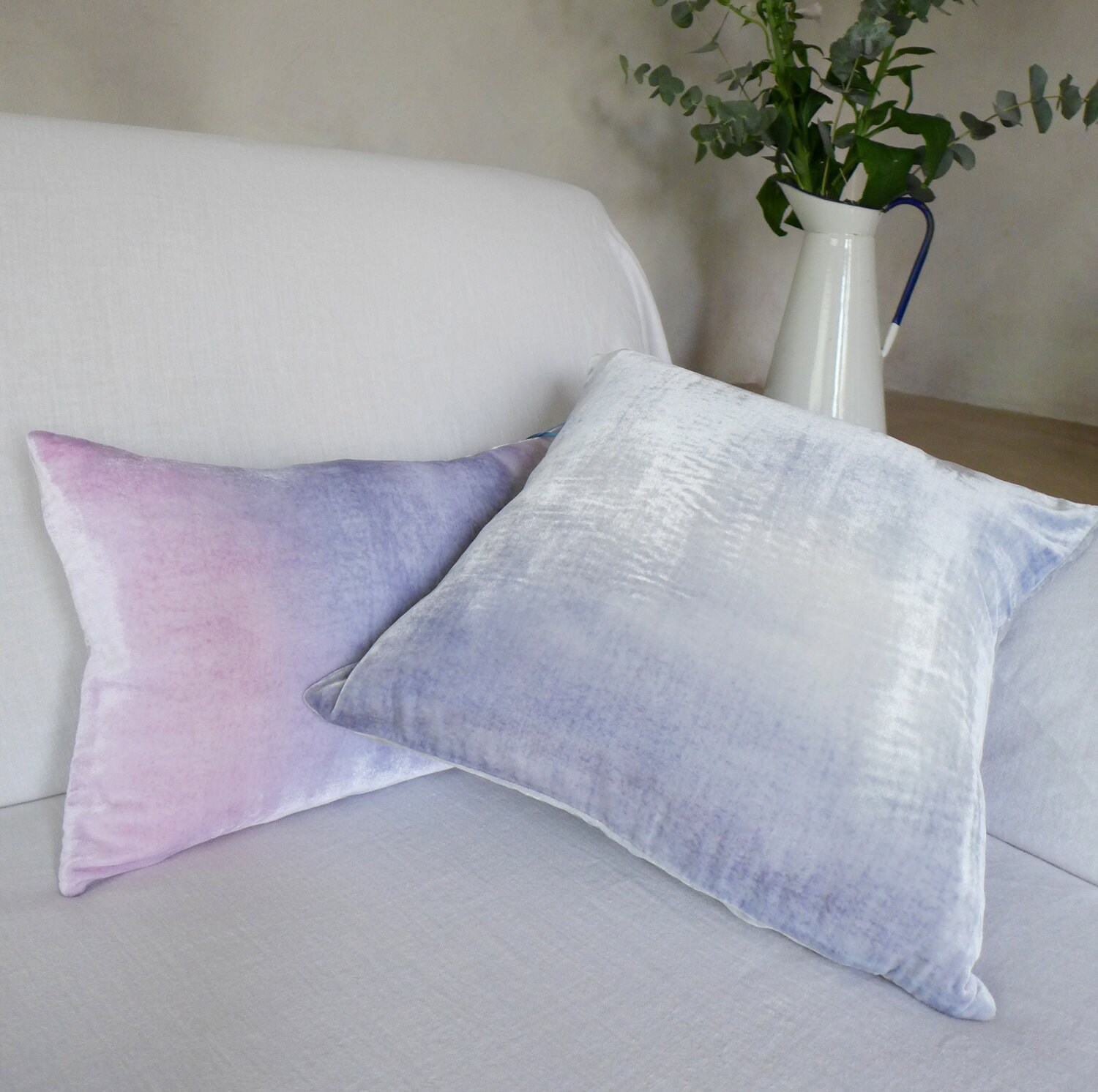 Grey/blue Soft Cloud/eggshell Velvet Pillow Cover, Hand-painted, 45cm ...