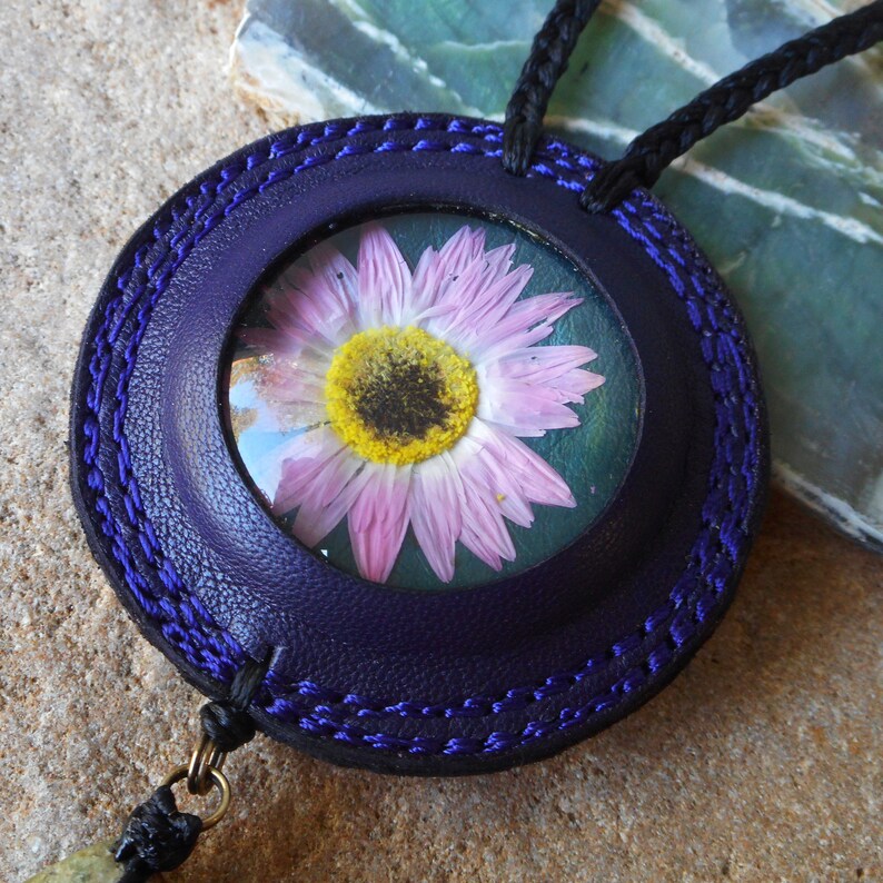 Chrysoprase and Magnified Pink Paper Daisy Everlasting Flower Necklace ...