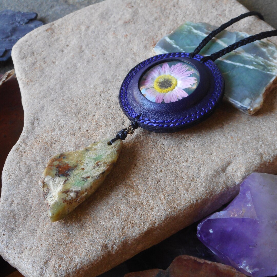 Chrysoprase and Magnified Pink Paper Daisy Everlasting Flower Necklace ...