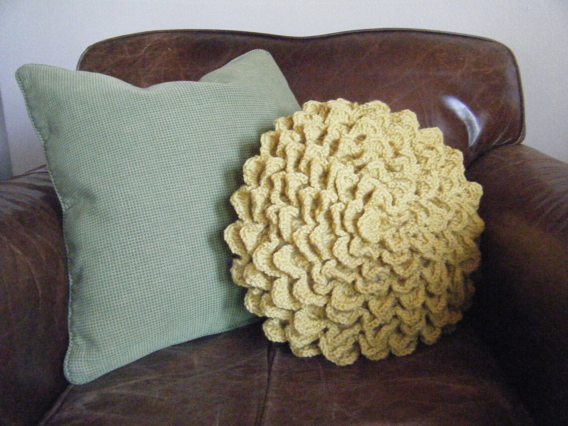 DIY Crochet Pattern: Flower Pillow Round Pillow Cover Shabby - Etsy
