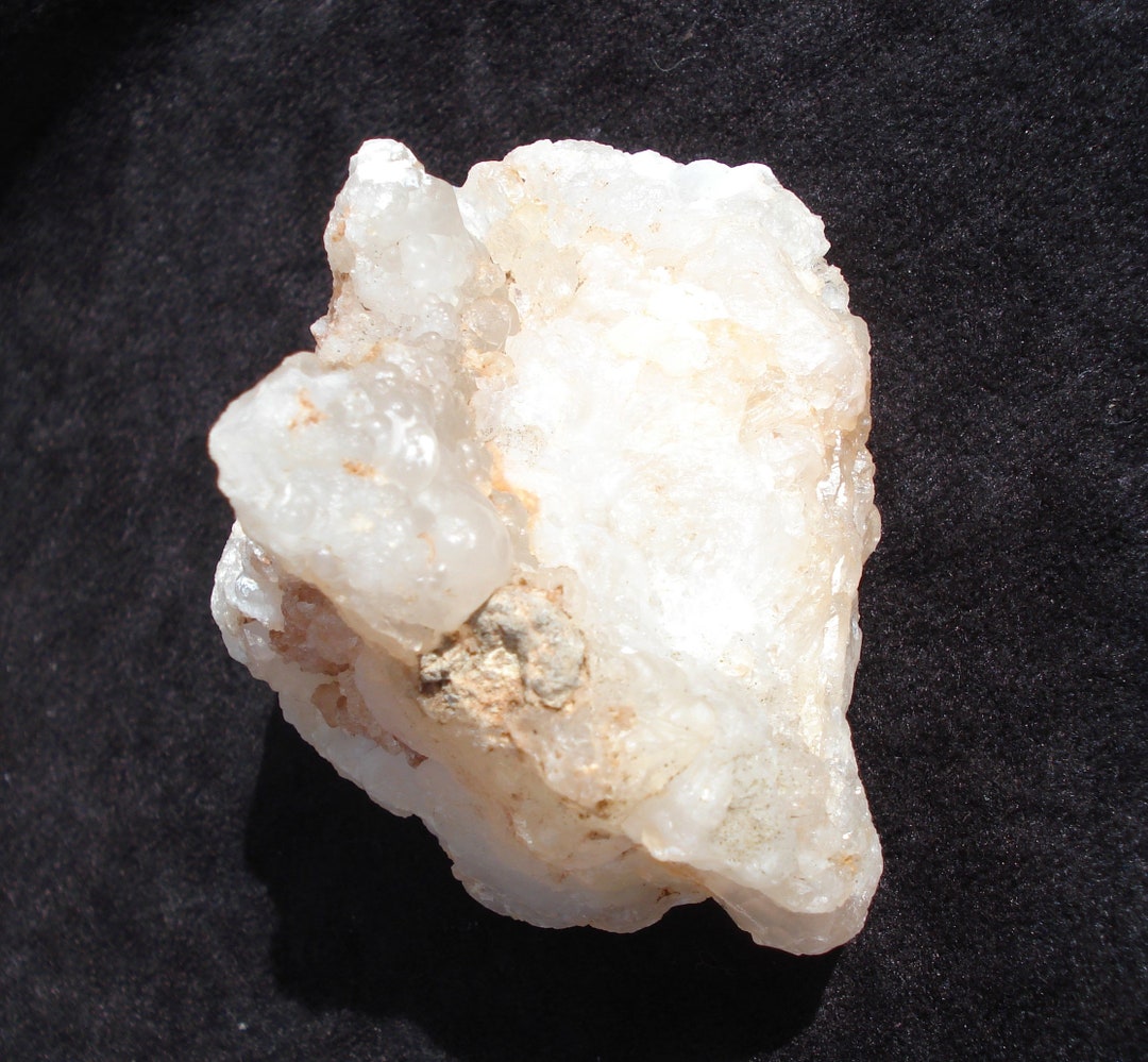 White Botryoidal Chalcedony Stone With Quartz Crystals, Desert Rose ...