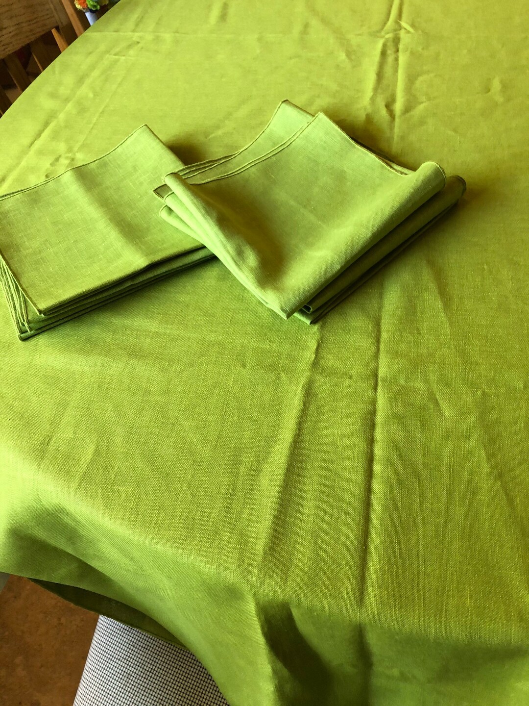 LEACOCK US Made Chartreuse Green Tablecloth 84 X 60 and 8 Napkins - Etsy