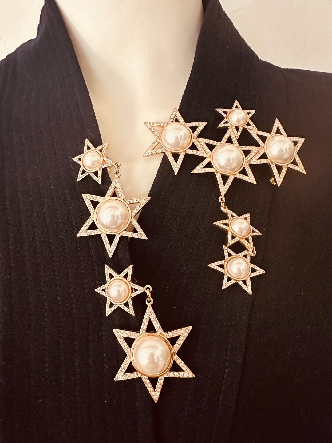 Vintage BUTLER AND WILSON England Imitation Pearl and Rhinestone Pin ...