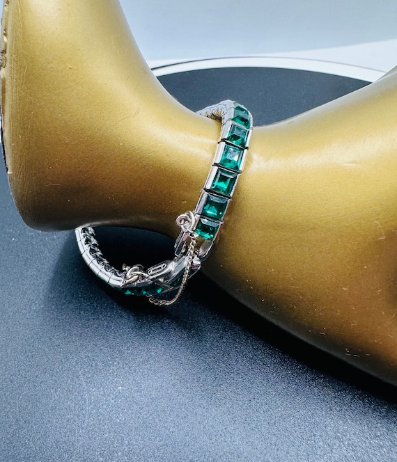 Vintage CINER Emerald Green Art Deco Styled Tennis or… - Gem