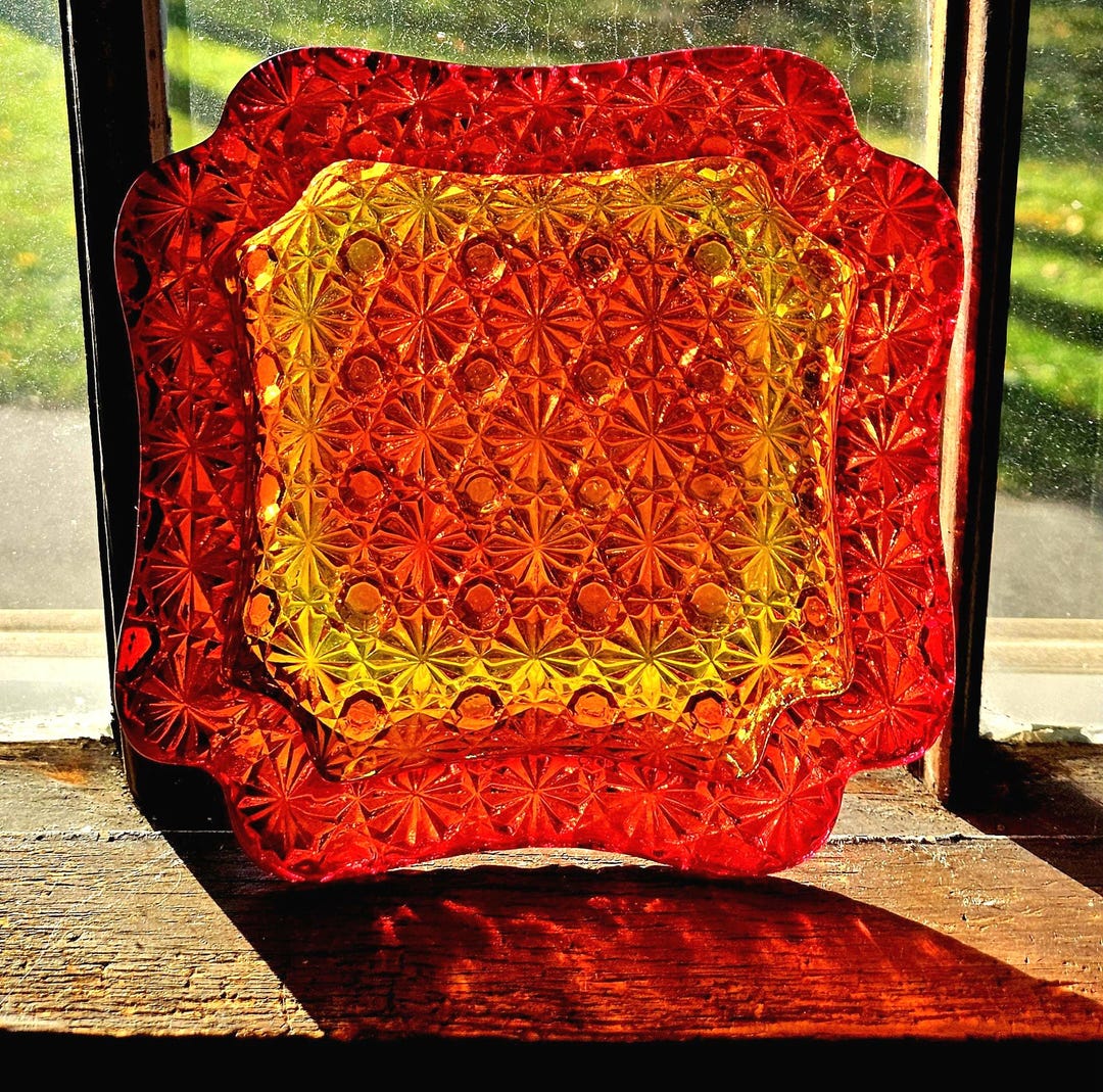 Fenton Daisy & Buttons Ashtray, Vintage Amberina Glass Pattern by ...