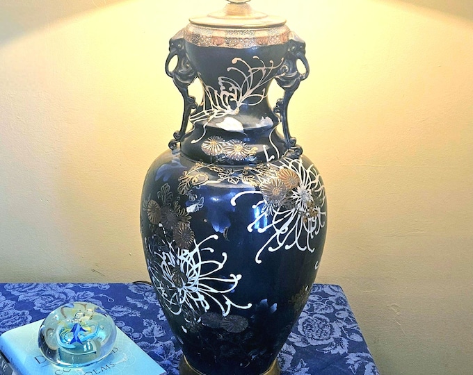 Japanese Satsuma Urn Lamp, 1910 Antique, Handpainted White Spider Mums ...