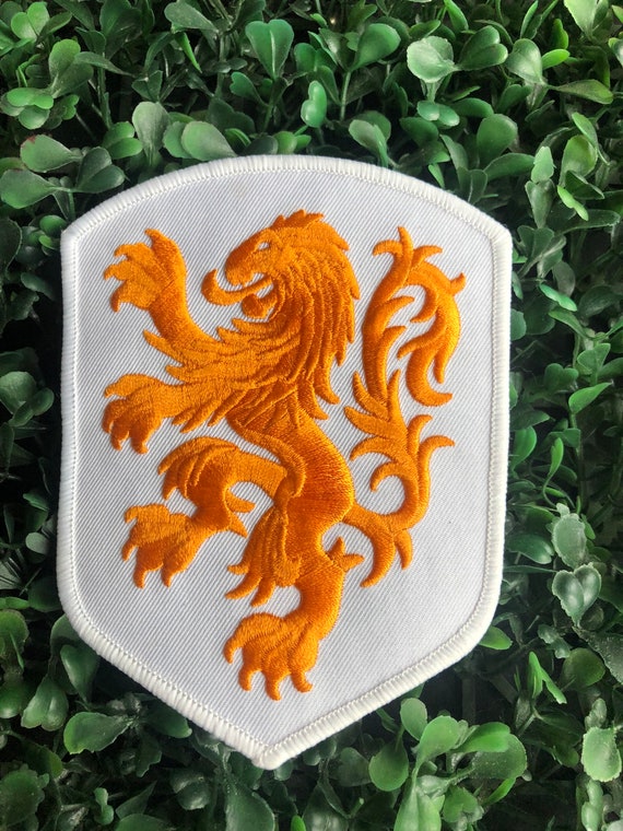 victorian heraldic lion - Gem