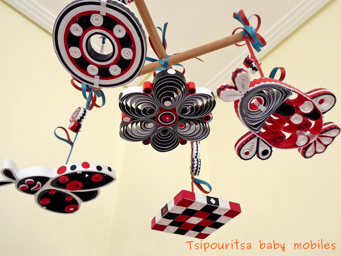 Newborn Visual Stimulation Mobile Black White Red Patterns Baby Visual ...