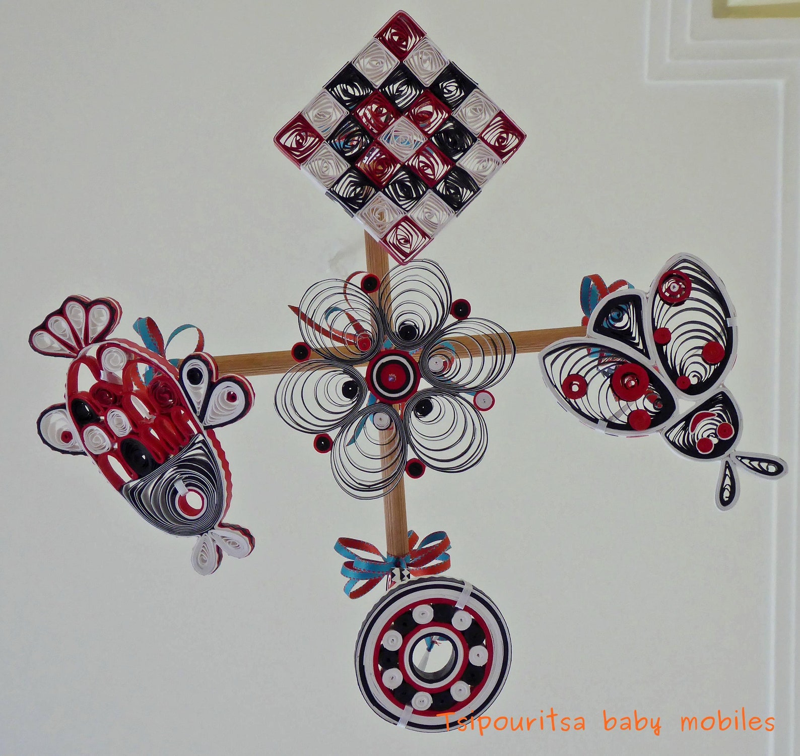 Newborn Visual Stimulation Mobile Black White Red Patterns Baby Visual ...