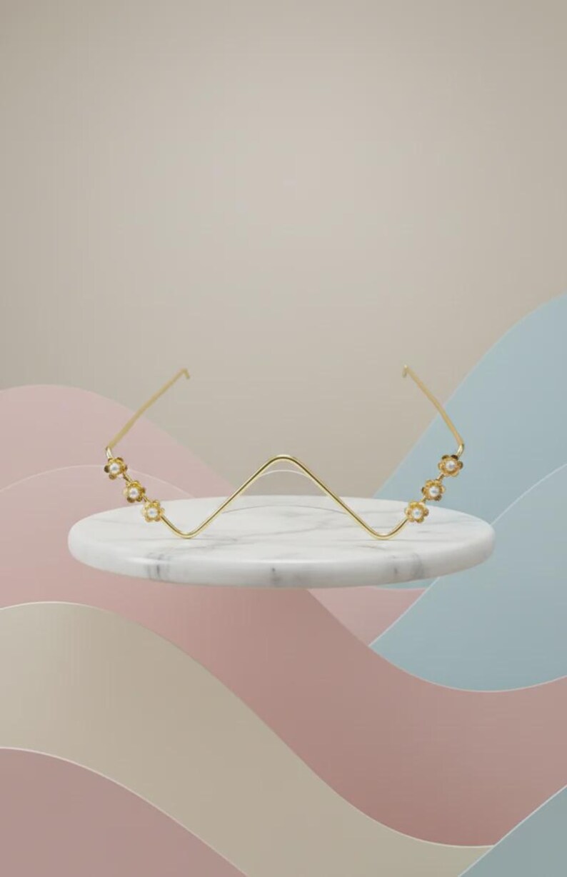 Floral Face Jewelry for Women, Gold Tone Wave Design Facelet, Statement ...