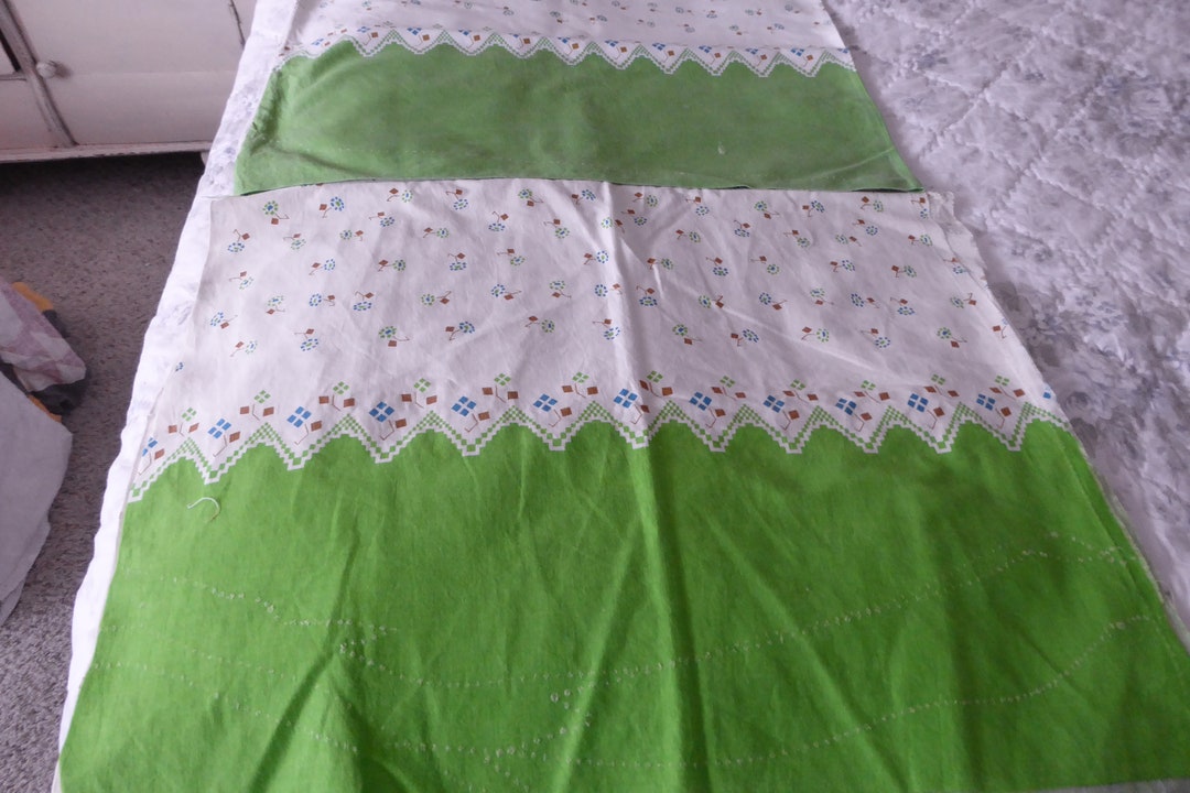 Vtg Pr Cotton Feed Sacks W/green Border Sm Flowers Diamonds - Etsy
