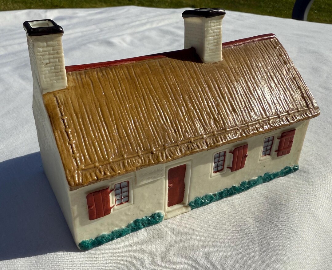 Vintage Porcelain Model of Robert Burns’ Cottage – “rab Burns Cottage ...