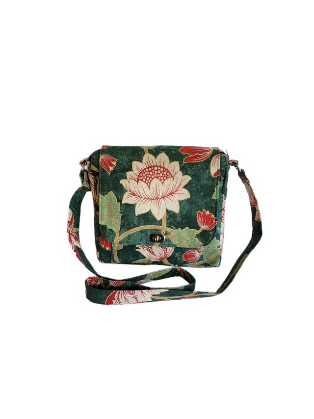 LaraHoweDesigns - Etsy