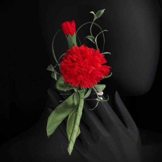 Rode Anjer Corsage Boldoot De Taal Der Bloemen 27. Roode Anjelier