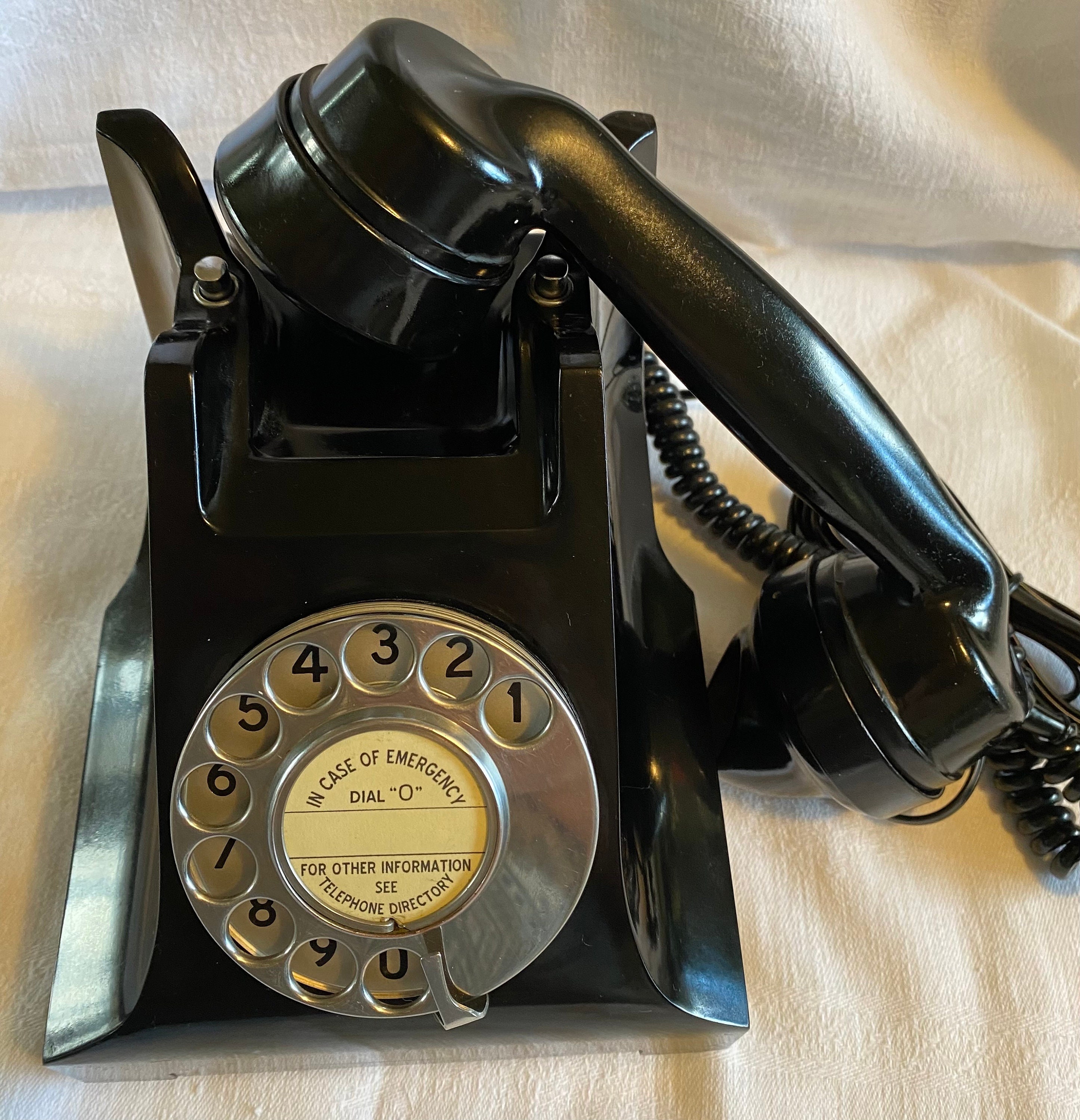 Vintage Bakelite Telephone Retro Antique Dial Telephone - Etsy