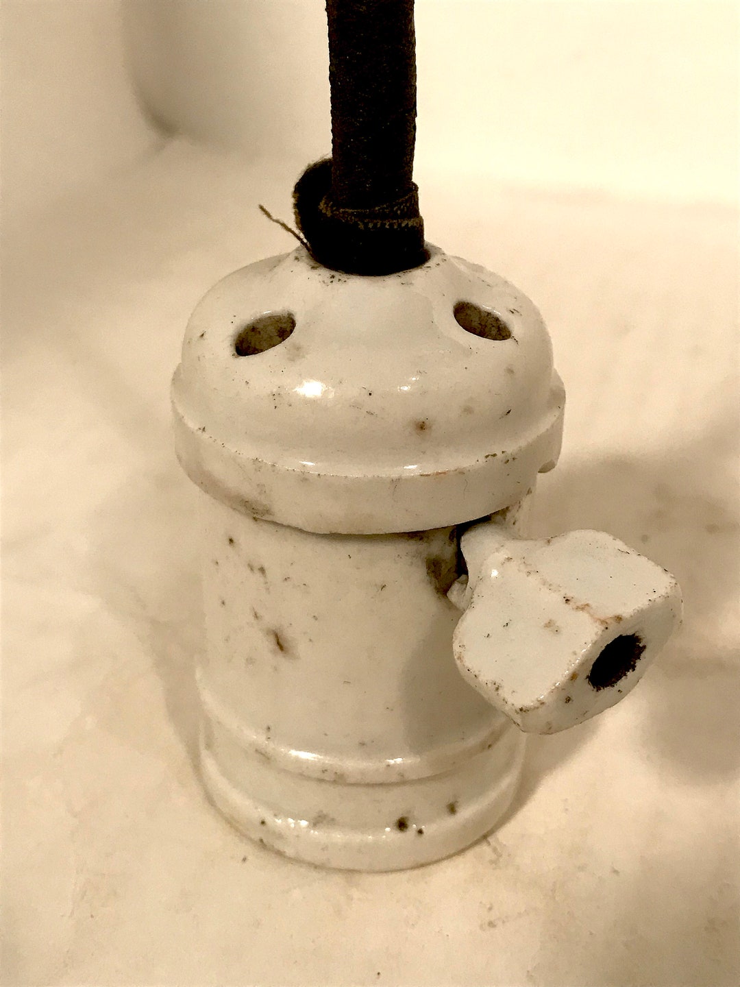Antique Hubbell Porcelain Socket Paddle Turn Key Light Bulb Switch ...