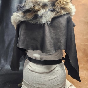 Coyote Pelt Fur Mantle With Black Deerskin - Etsy