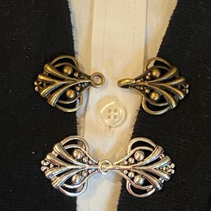 Cloak Clips, Sweater Clips: Fan Style Locking Clip in Four Colors - Etsy