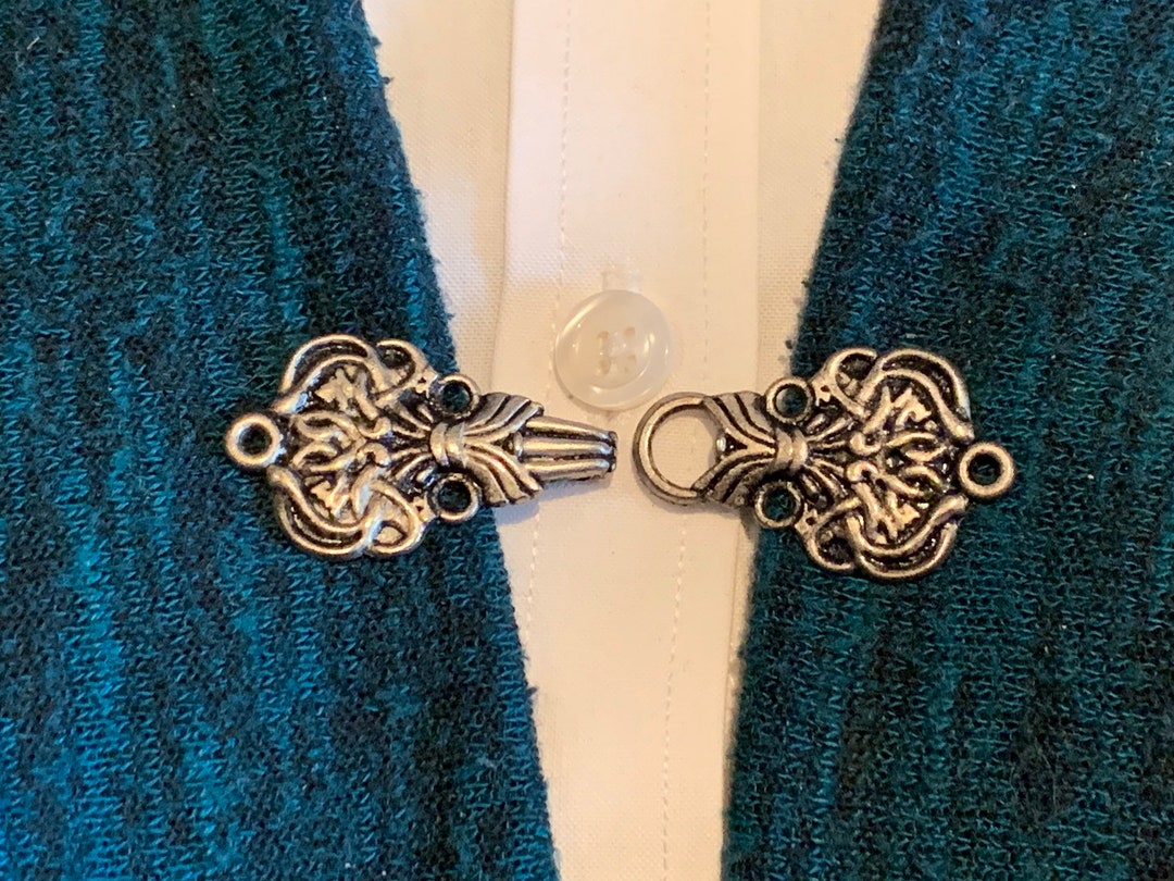 Sweater Clips or Cloak Clasps: Pewter or Silver Locking Clip - Etsy Norway