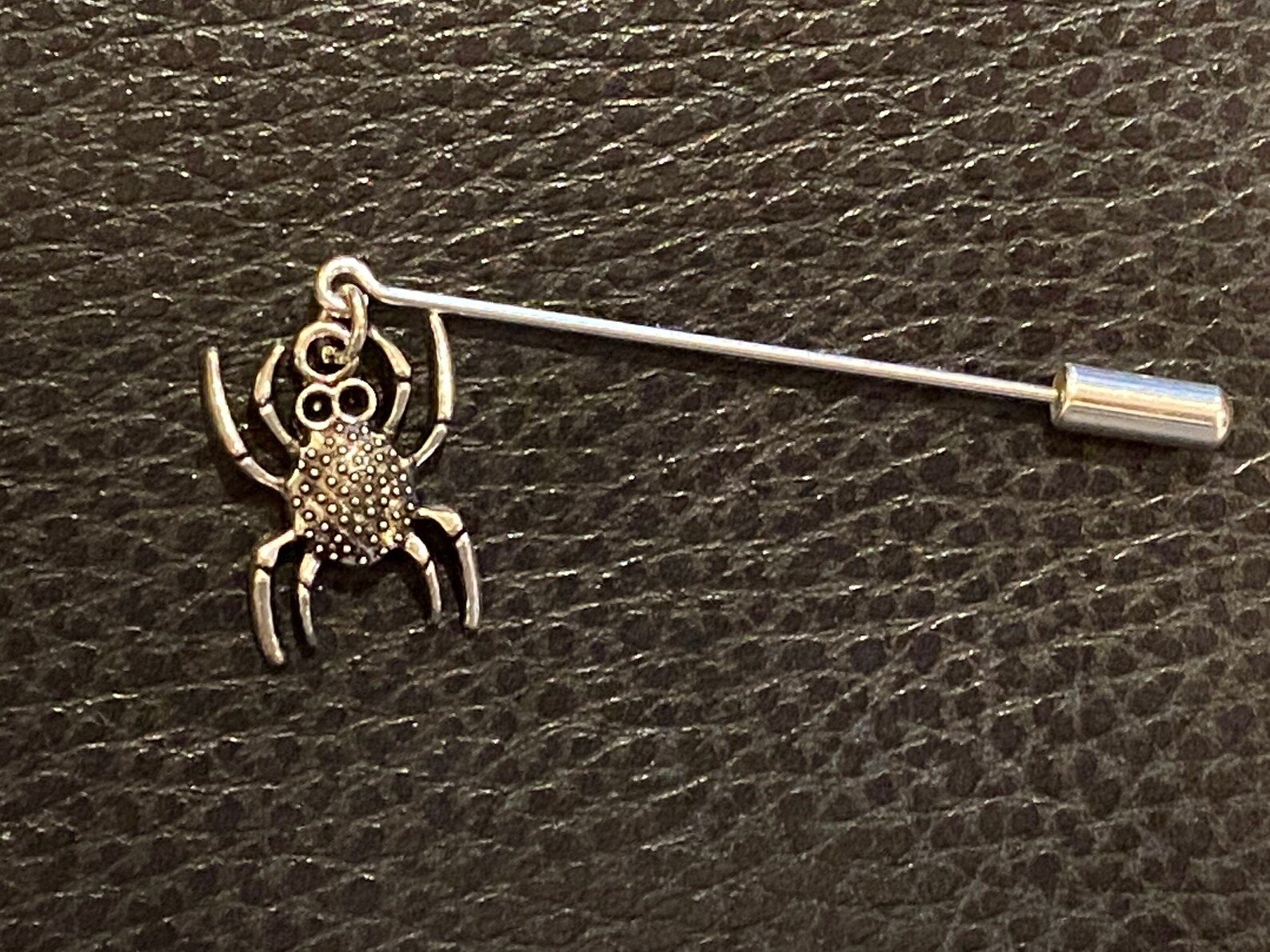 Spider Hat Pin or Scarf Pin Spider in Silver Spiders - Etsy