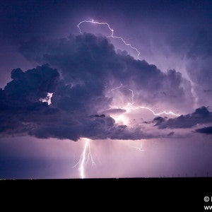 A Stunning Lightning Display Lights up an Oklahoma Sky Photo Picture ...