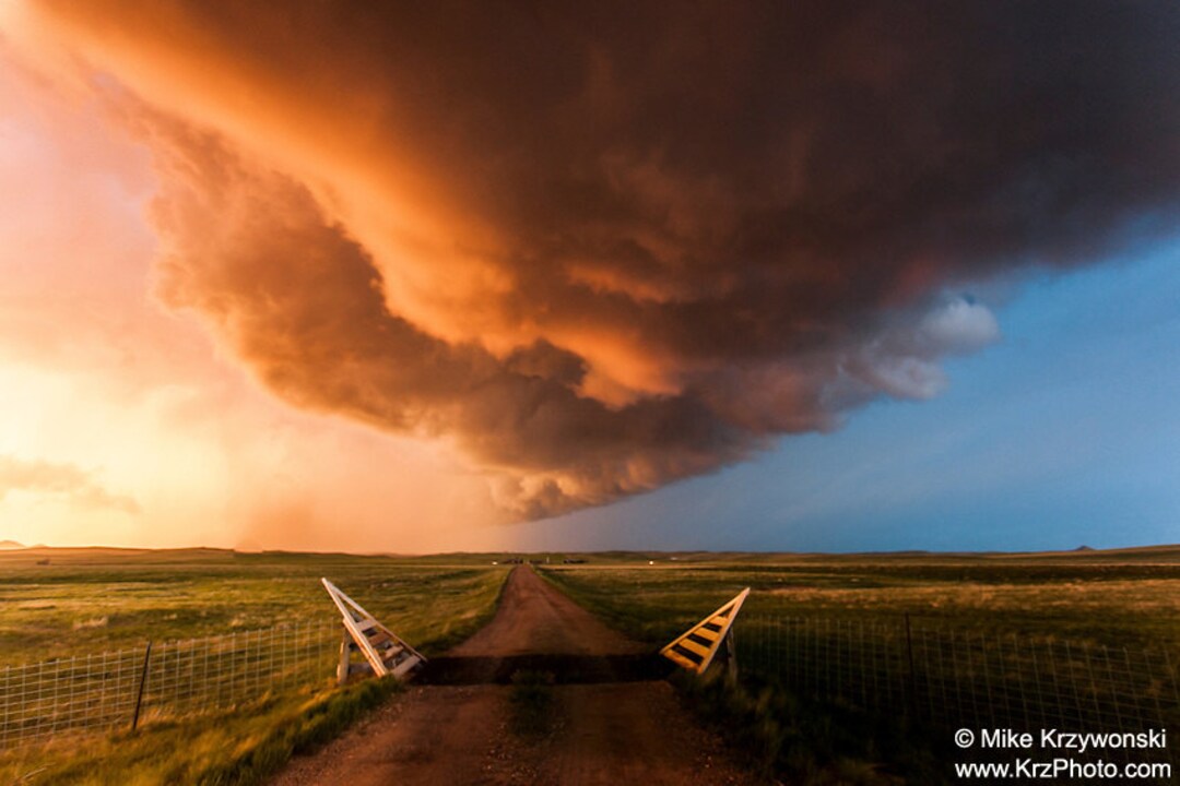 Severe Supercell Thunderstorm at Sunset Over a Dirt Road in Montana ...