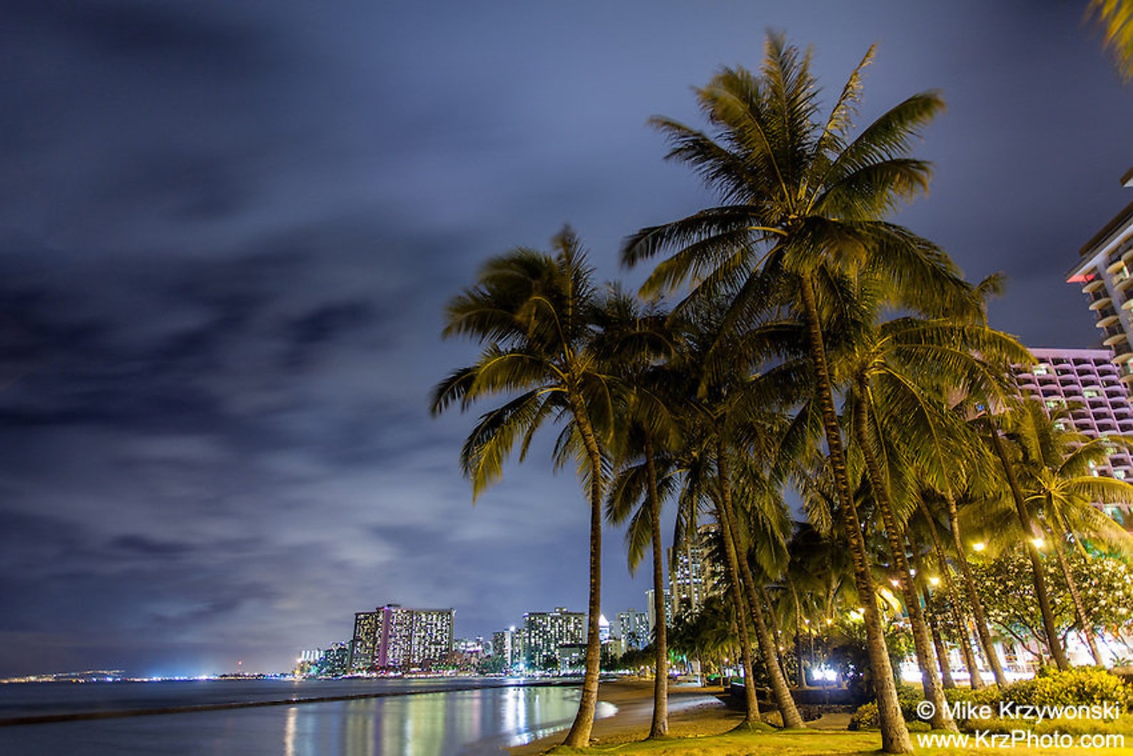 Waikiki Beach at Night in Honolulu, Oahu, Hawaii Photo Picture Fine Art ...