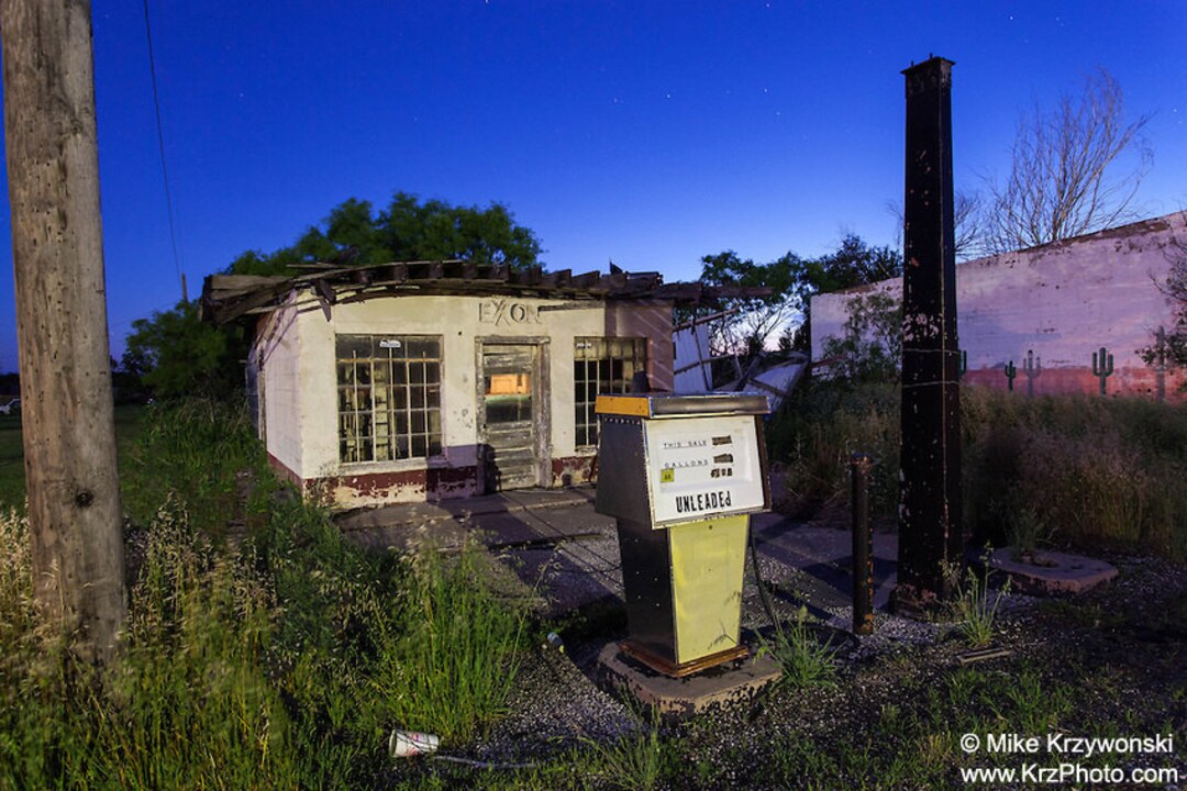 Abandoned Exxon Gas Station at Night in Texas Photo Picture Fine Art ...
