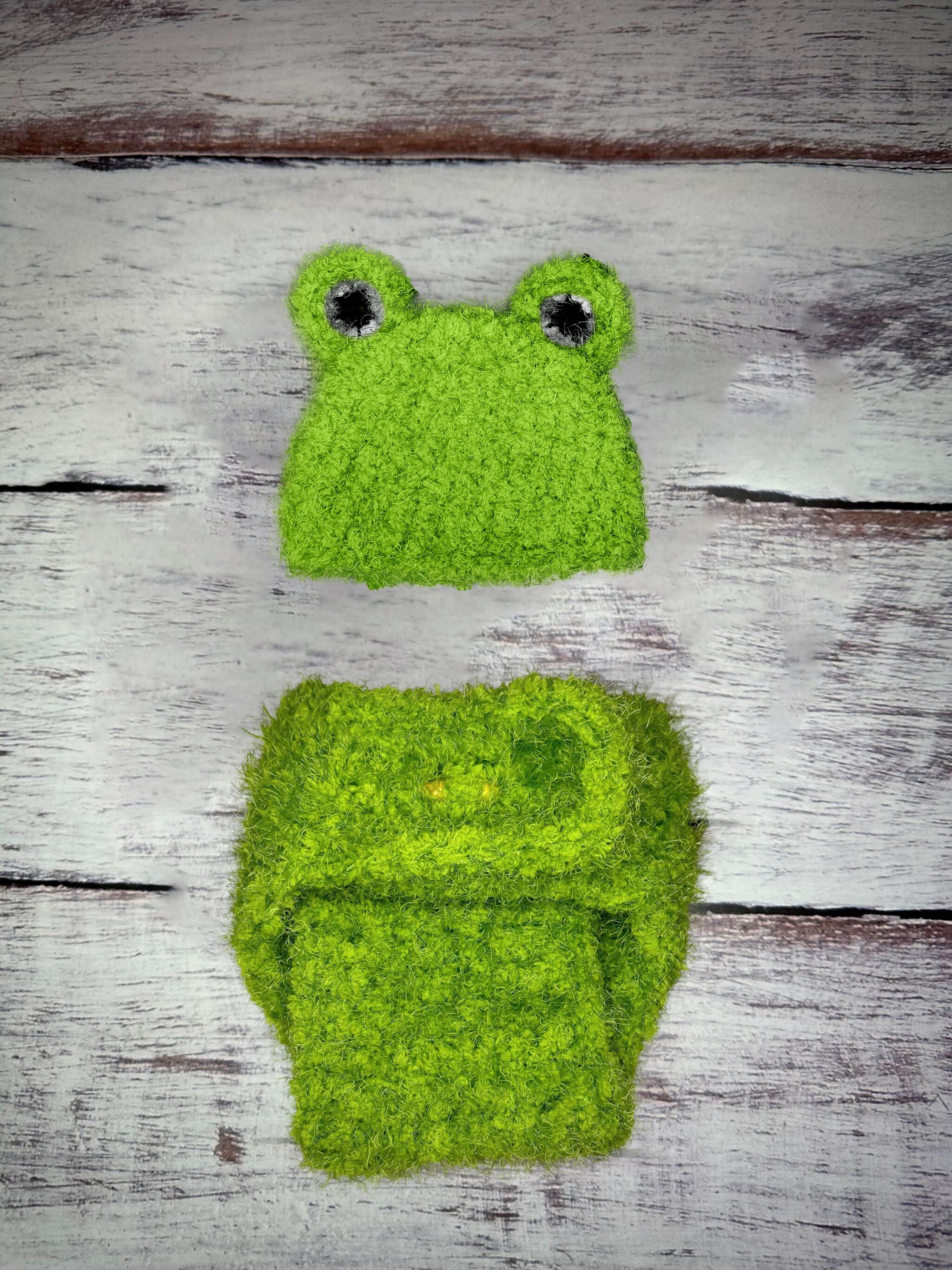 Fuzzy and Soft Frog Crocheted Hat With Diaper Cover Photography Prop, 0 ...