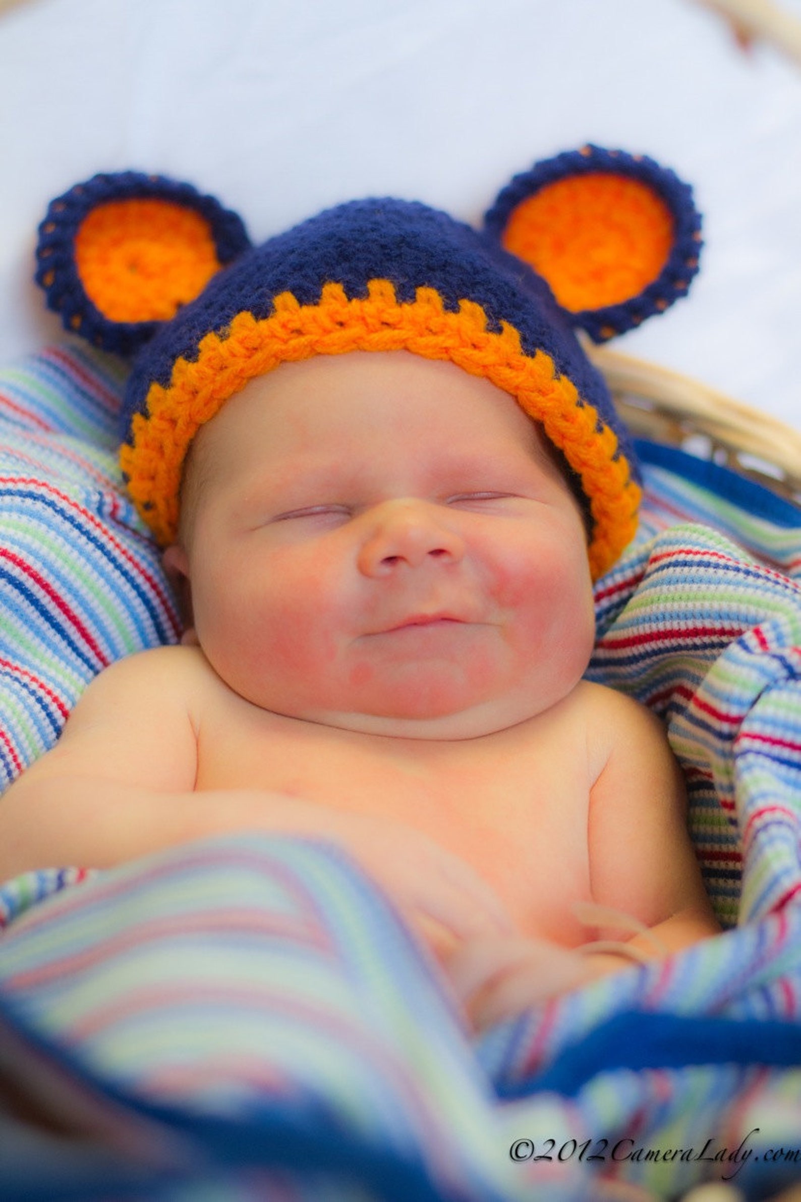 Crochet Chicago Bears Football Hat, Photography Prop, Crochet Hat, Bear ...