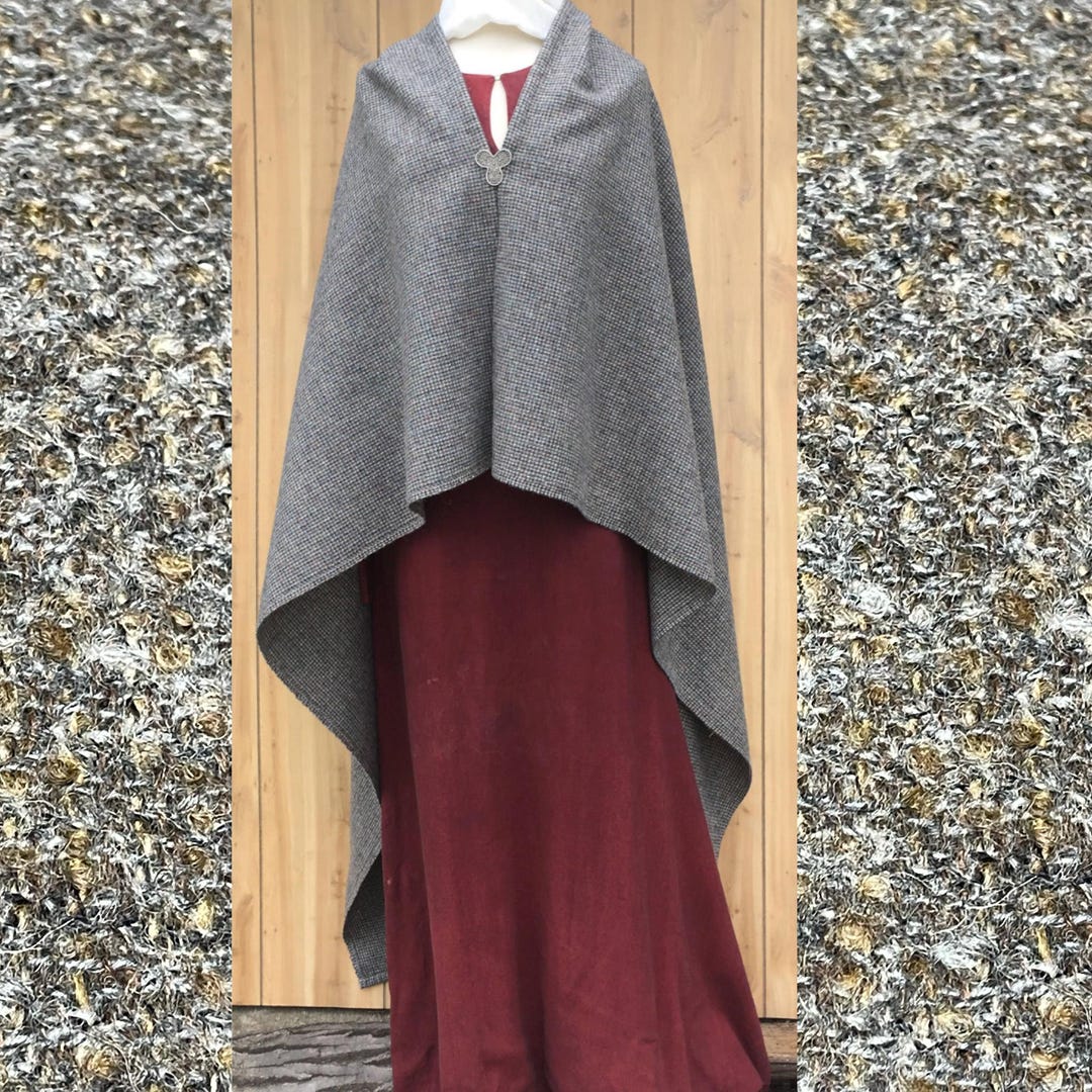Viking Cloak~ Grey Patterned Wool Cloak~ Wool Square Cloak~ Norse Cloak ...