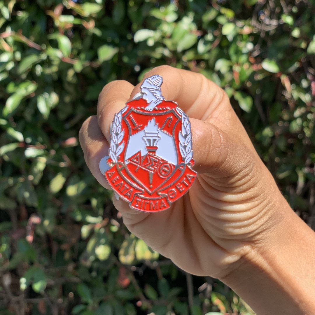 Delta Sigma Theta Shield - Lapel Pin - Etsy