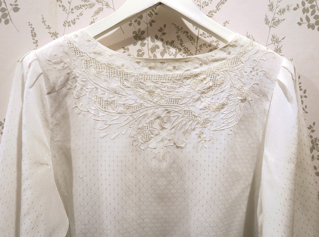 Openwork Embroidery Back Button Blouse, Cutwork Gauzy Swiss Dot Texture ...