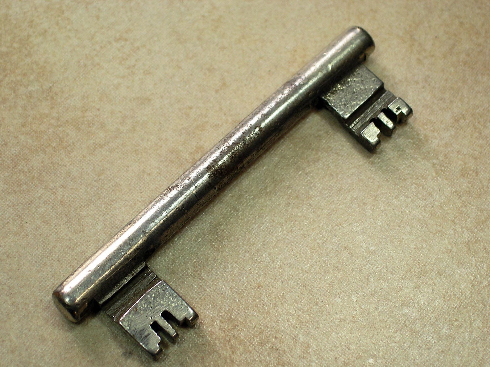 Double Ended Key Steel Forced Locking Key Antique Berliner - Etsy