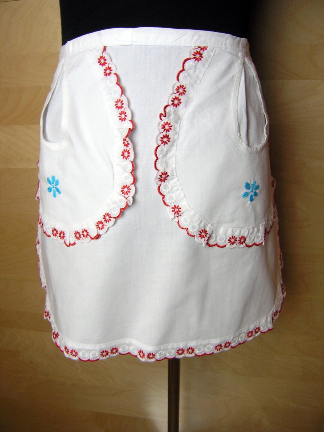 Vintage Girl's Half Apron, Retro 1950s White Cotton Apron With ...