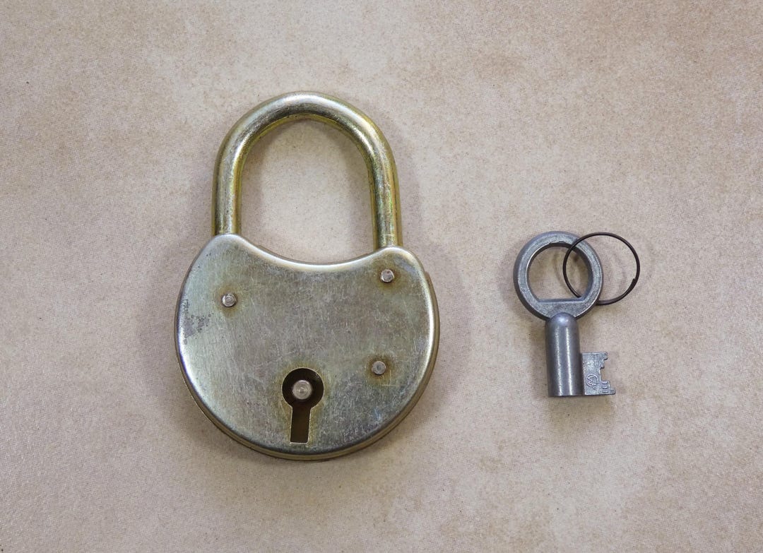 Vintage Padlock Steel Body With 1 Barrel Key, Antique Padlock With Keys ...