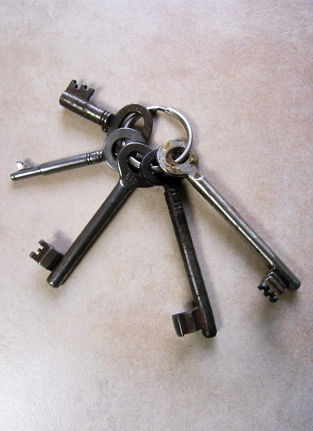 Vintage Skeleton Key Lot Set of 5 Collectible European Keys - Etsy