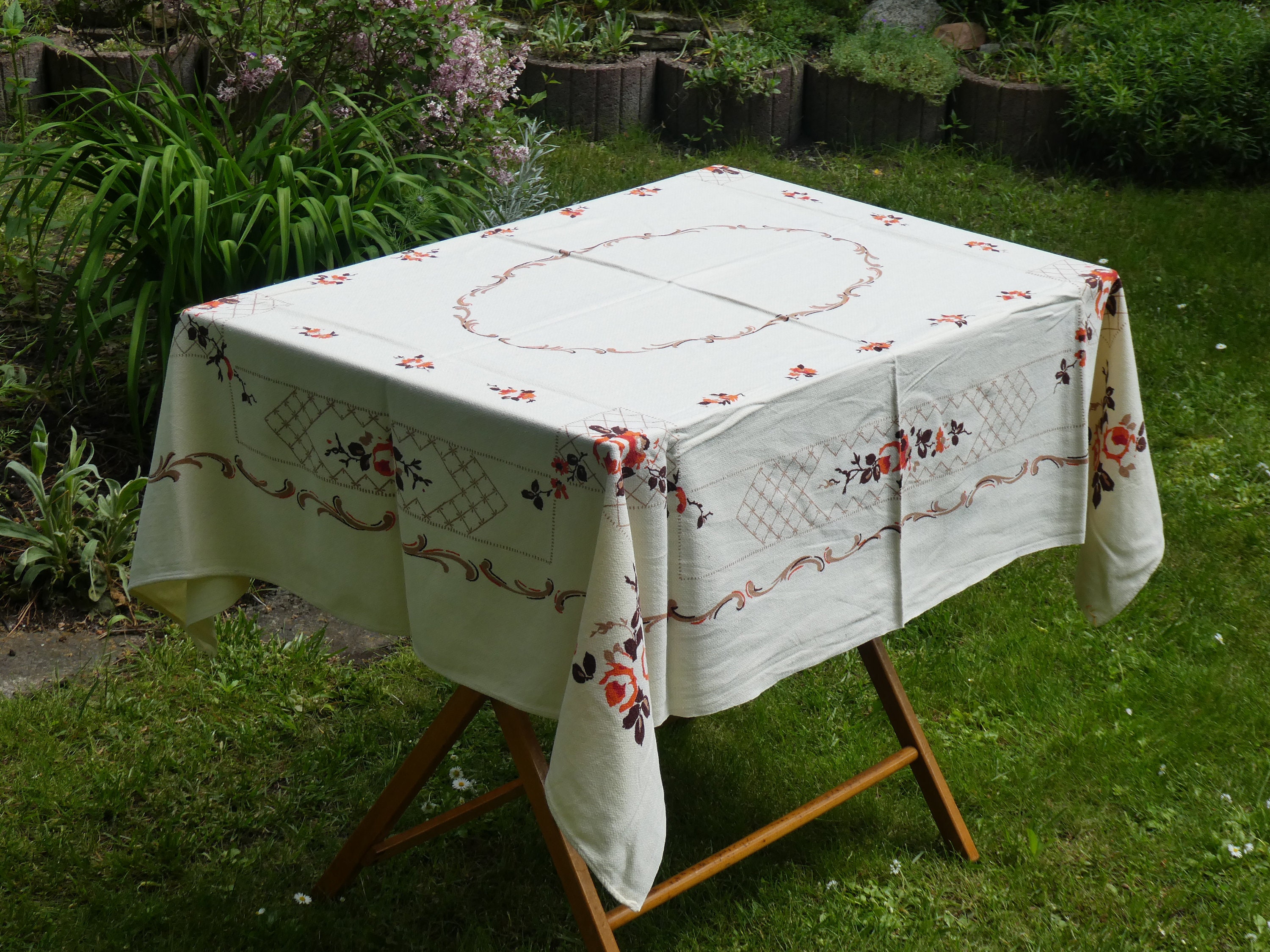 Mid Century Orange, Red, Pink Roses Tablecloth, Thick Large Cream ...