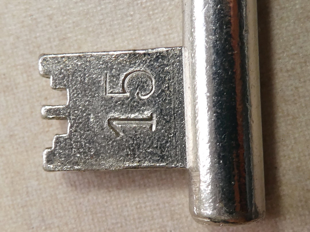 Vintage Berliner Key With Number 15, Antique Berliner Key Numbered 15 ...