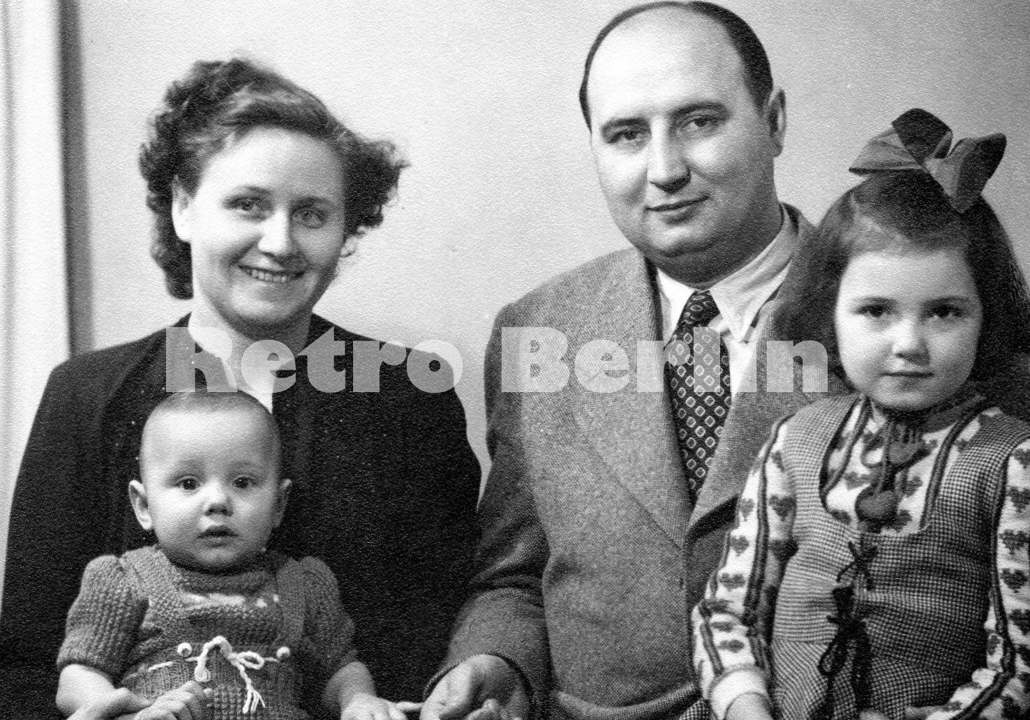 Vintage 1950-1951 Photos of a Berlin Family and Their Children ...
